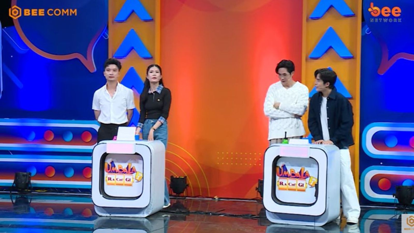 Úm Ba La Ra Chữ Gì?: MC Đại Nghĩa bất ngờ trước màn rượt đuổi điểm số ...